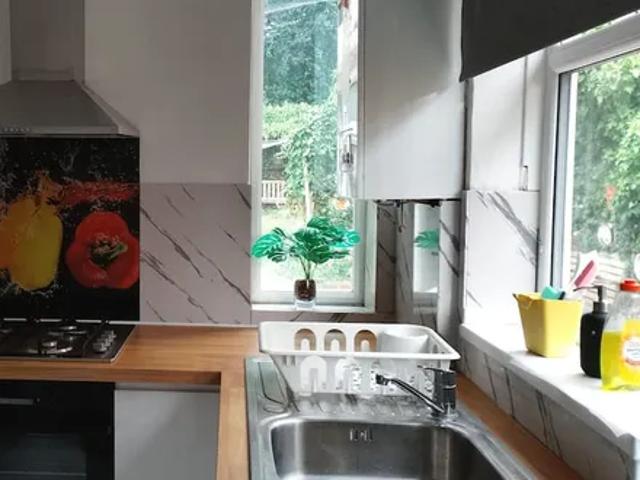 London, DA16 2BQ, United Kingdom | 4 bed house for rent #152286016 | Rentberry