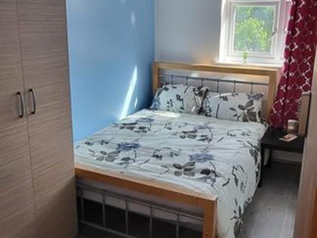 London E14, Room to rent, £823 pcm | PrimeLocation