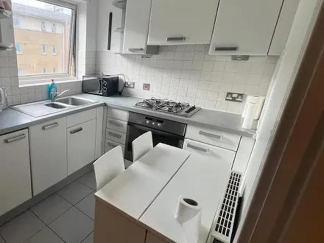 London, E14 2DQ, United Kingdom | 3 bed apartment for rent #147291135 | Rentberry