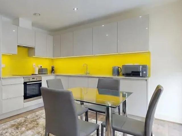 London, E14 3AE, United Kingdom | 2 bed apartment for rent #165098717 | Rentberry