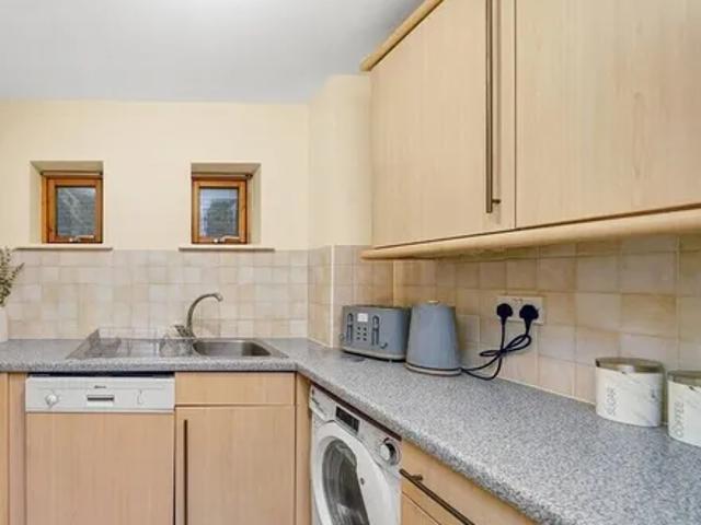 London, E14 3QH, United Kingdom | 2 bed apartment for rent #117788060 | Rentberry