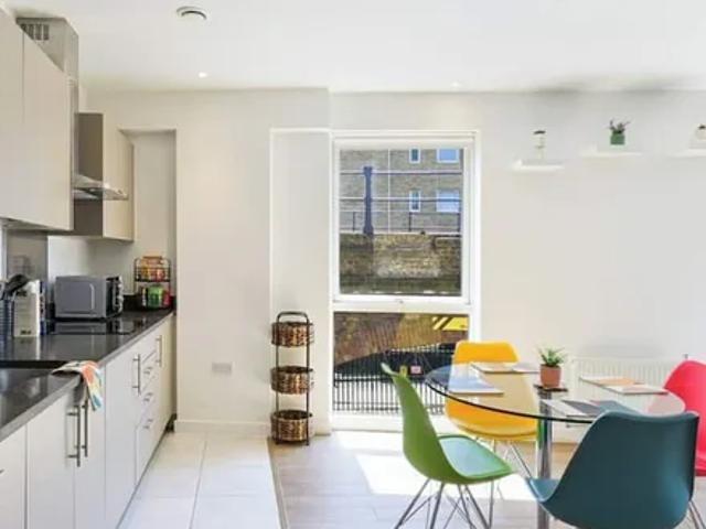 London, E14 7FQ, United Kingdom | 3 bed apartment for rent #149468113 | Rentberry