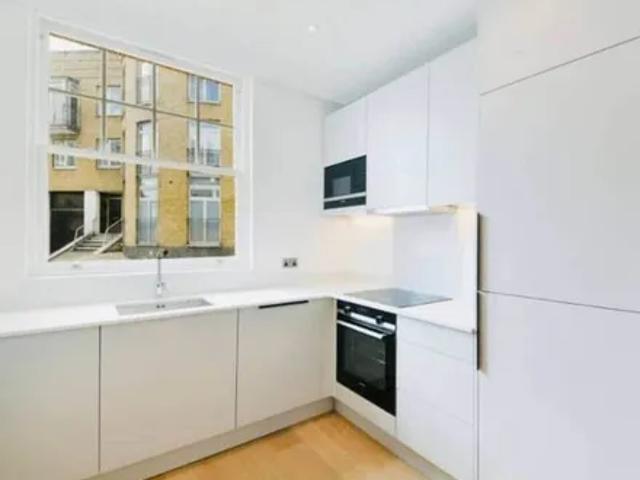 London, E14 8AU, United Kingdom | 4 bed townhouse for rent #165109408 | Rentberry