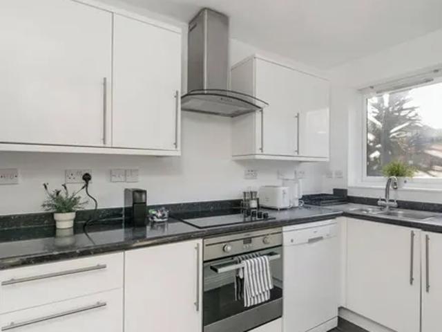 London, E14 9UW, United Kingdom | 2 bed apartment for rent #168027110 | Rentberry