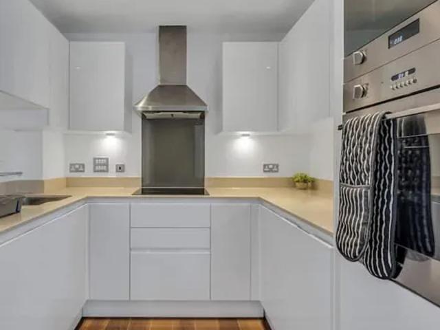London, E14 9EW, United Kingdom | 3 bed apartment for rent #165035594 | Rentberry