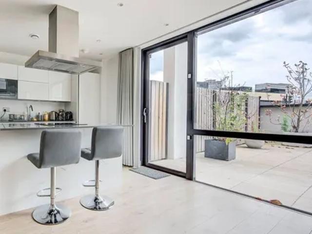 London, E15 1GL, United Kingdom | 4 bed apartment for rent #107055930 | Rentberry