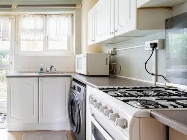 London, E15 1PJ, United Kingdom | 3 bed house for rent #160258963 | Rentberry