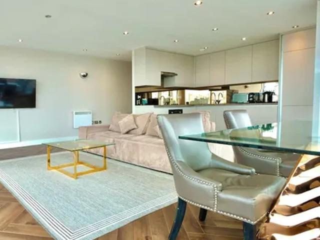 London, E16 1AQ, United Kingdom | 2 bed apartment for rent #166732764 | Rentberry
