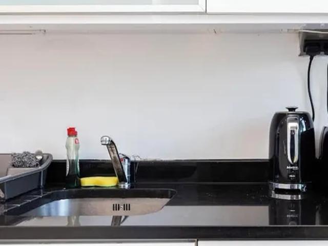 London, E16 1AZ, United Kingdom | 3 bed apartment for rent #165043563 | Rentberry