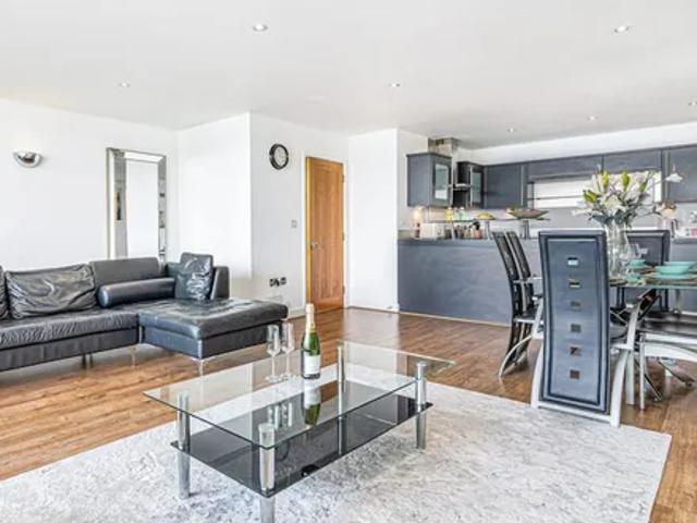 London, E16 1BS, United Kingdom | 2 bed apartment for rent #126180668 | Rentberry