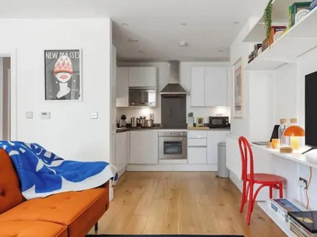 London, E16 1FE, United Kingdom | 2 bed apartment for rent #154228961 | Rentberry