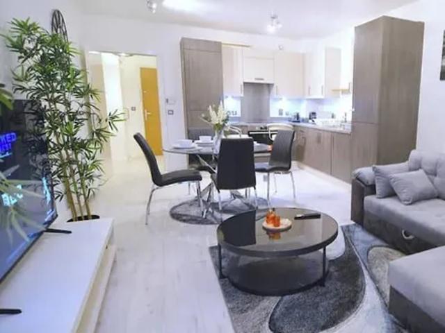 London, E16 1GW, United Kingdom | 3 bed apartment for rent #160299151 | Rentberry