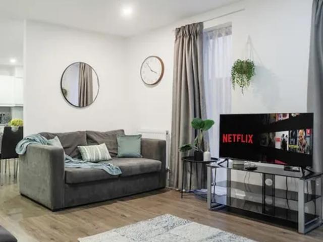 London, E16 1QX, United Kingdom | 3 bed apartment for rent #165055098 | Rentberry