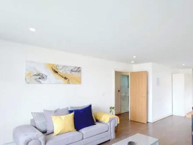 London, E16 2UB, United Kingdom | 2 bed apartment for rent #149454173 | Rentberry