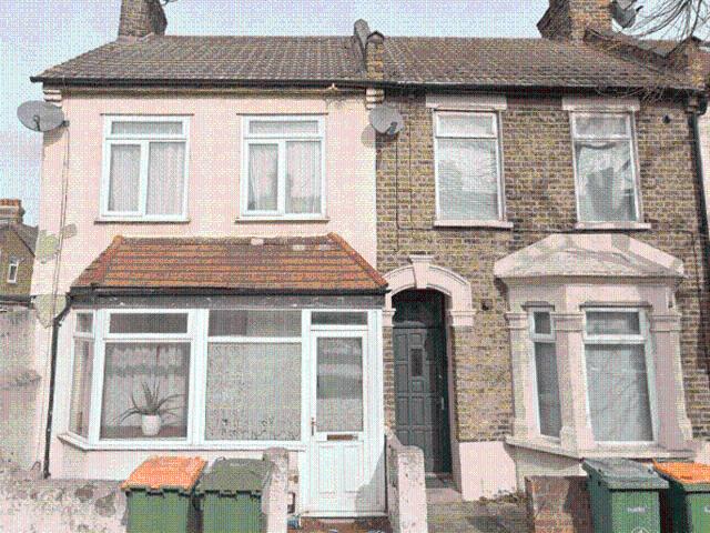 London, E16 3 bed terraced house to rent £2,700 pcm £623 pw
