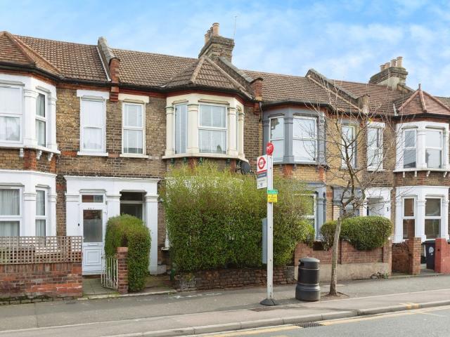 Markhouse Road, London E17, 1 bed flat to rent, £1,650 pcm | PrimeLocation