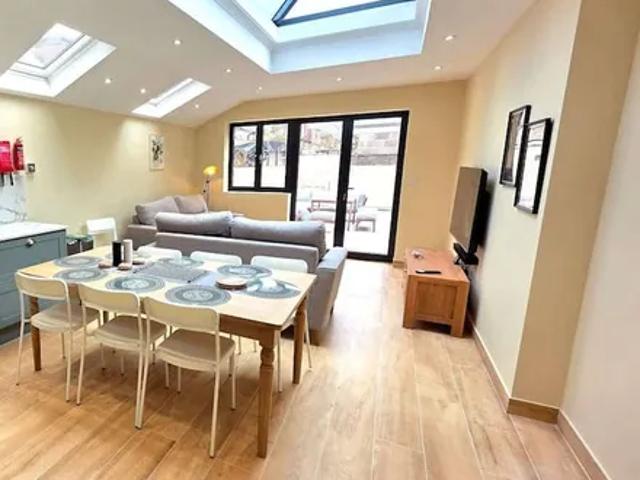 London, E17 8JW, United Kingdom | 5 bed apartment for rent #166224606 | Rentberry