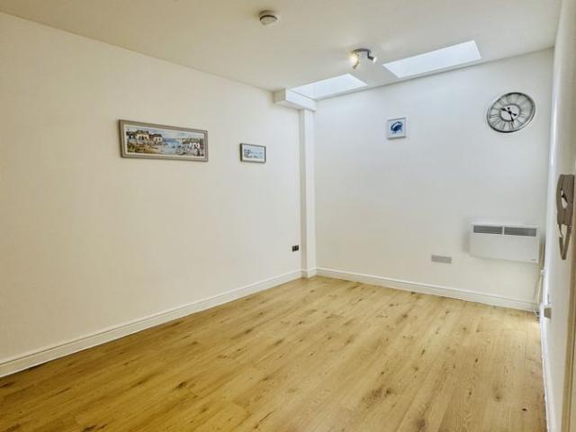 London E13, 1 bed flat to rent, £1,250 pcm | PrimeLocation