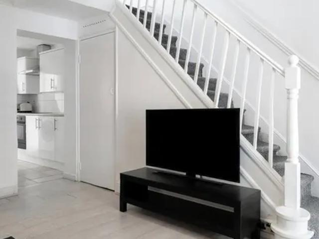 London, E13 8QS, United Kingdom | 4 bed house for rent #125259664 | Rentberry