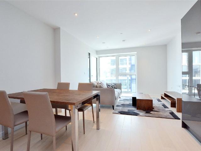 London E20, 1 bed flat to rent, £2,400 pcm | PrimeLocation