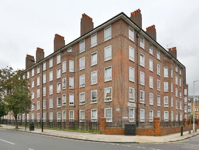 London E2, 3 bed flat to rent, £3,100 pcm | PrimeLocation