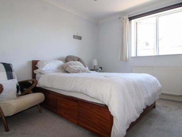 London, E3 1 bed terraced house to rent £1,095 pcm £253 pw