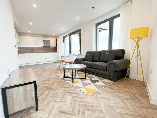 London E3, 2 bed flat to rent, £2,850 pcm | PrimeLocation