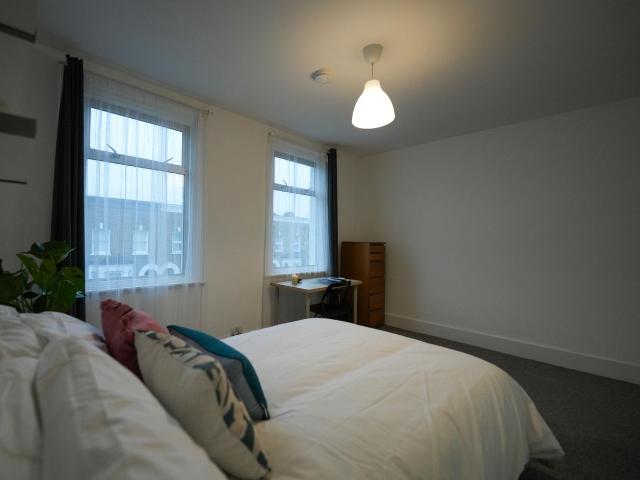London E3, Room to rent, £850 pcm | PrimeLocation