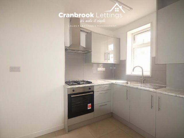 LONDON, E6 3 bed terraced house to rent £2,400 pcm £554 pw