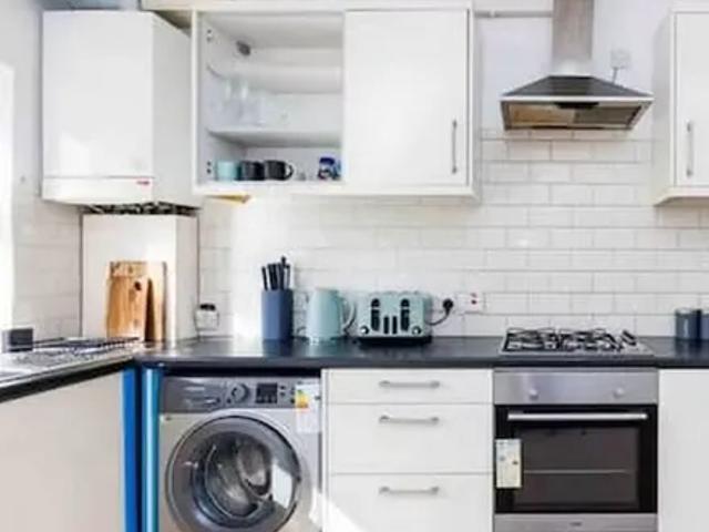 London, E6 3RY, United Kingdom | 4 bed house for rent #168022594 | Rentberry