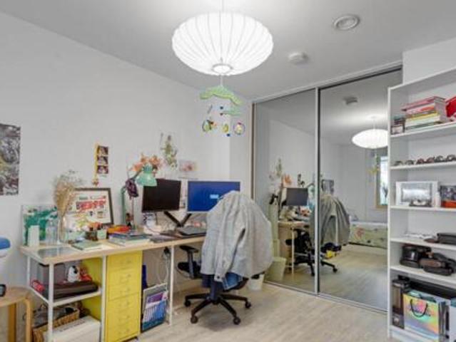 London E Yg, London, 2 Bedroom Flat