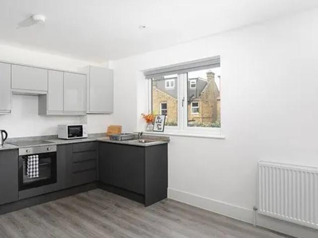 London, EN2 0AJ, United Kingdom | 1 bed house for rent #97152719 | Rentberry