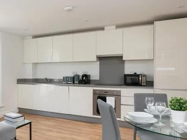 London, EN2 6AU, United Kingdom | 4 bed apartment for rent #121556052 | Rentberry