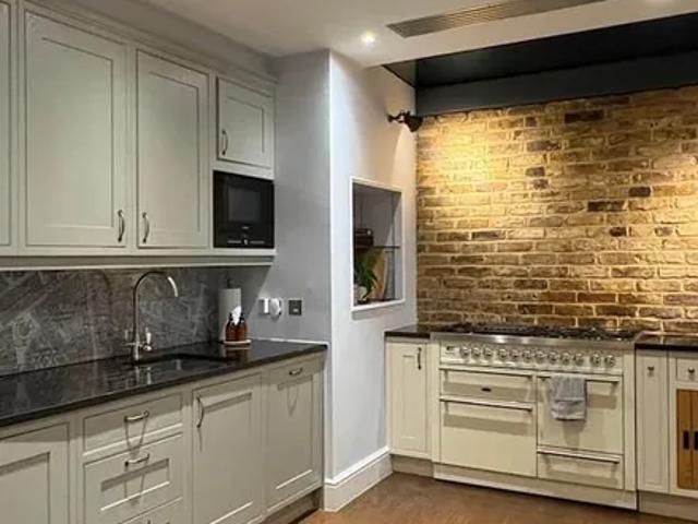 London, EC1A 7JA, United Kingdom | 4 bed townhouse for rent #160533477 | Rentberry