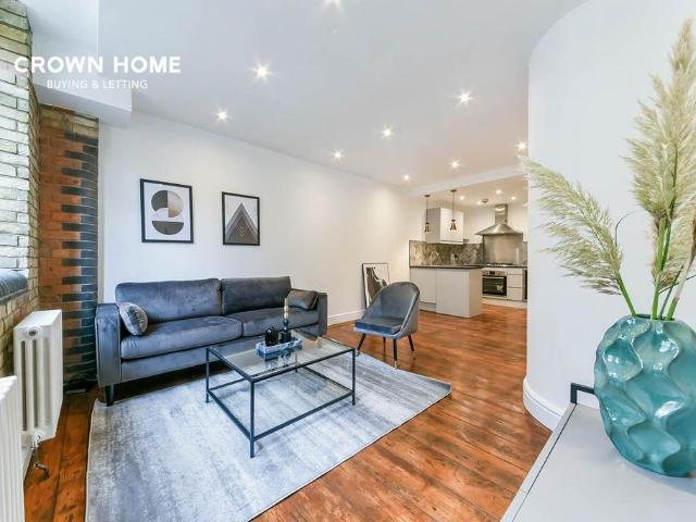 London EC1R 1 bed apartment to rent £3,200 pcm £738 pw