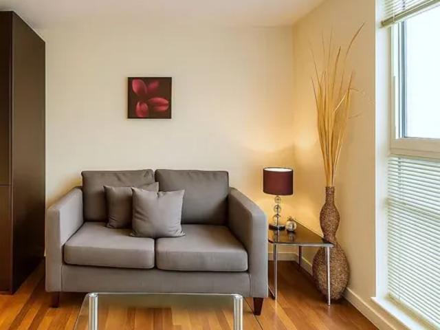 London, EC1Y 8AB, United Kingdom | 1 bed apartment for rent #165102579 | Rentberry