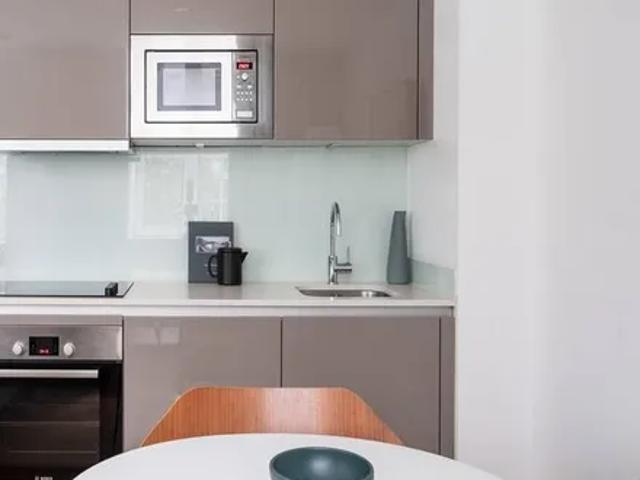 London, EC3N 2LR, United Kingdom | 2 bed apartment for rent #117785785 | Rentberry