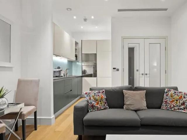 London, EC3R 8EE, United Kingdom | 1 bed apartment for rent #165866548 | Rentberry