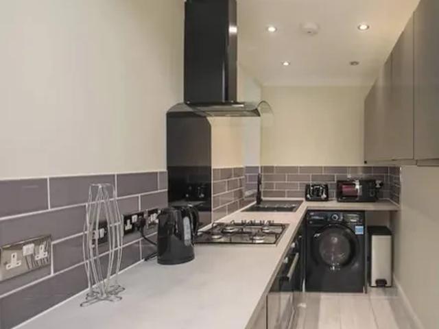 London, KT1 2ND, United Kingdom | 2 bed apartment for rent #164718563 | Rentberry
