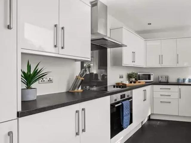 London, KT2 6AA, United Kingdom | 4 bed townhouse for rent #163795295 | Rentberry