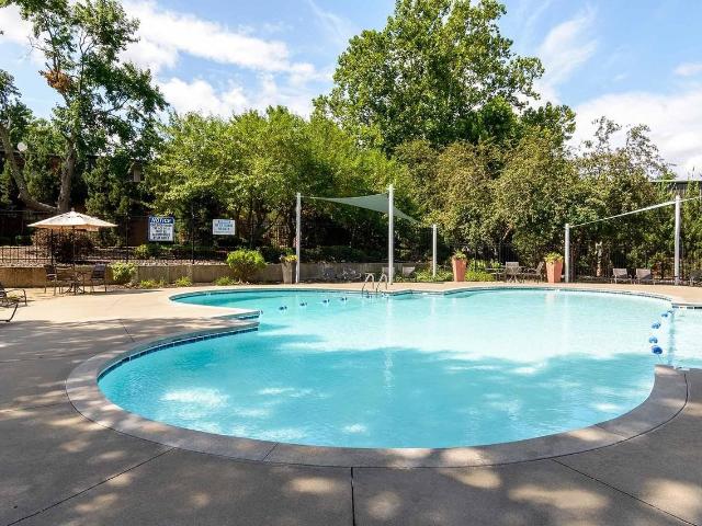 London House Apartments 3 Bedroom Apartment for Rent at 12901 Lord Nelson Dr, Lenexa, KS 66215
