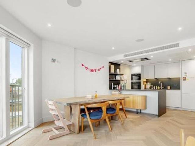 London House, New Kings Road, 2 Bedroom Flat