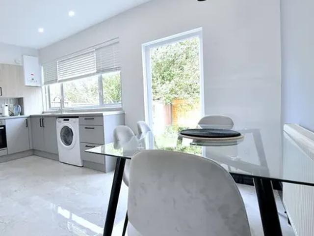 London, HA8 9DA, United Kingdom | 3 bed house for rent #117792188 | Rentberry