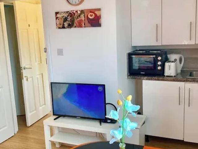 London, IG4 5DQ, United Kingdom | Studio apartment for rent #167067263 | Rentberry