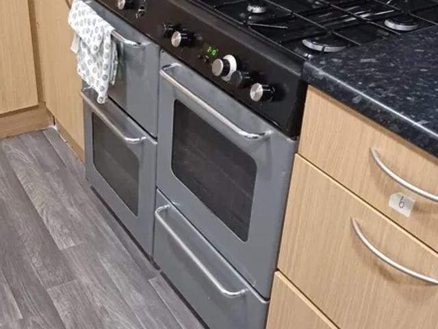London, IG6 1ET, United Kingdom | 3 bed house for rent #96835569 | Rentberry