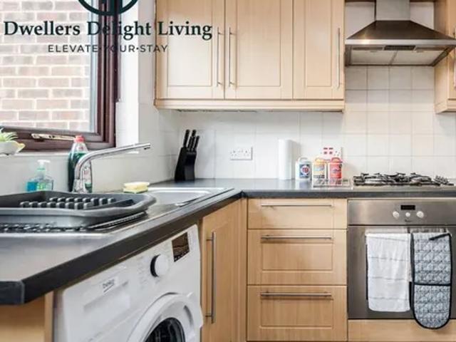 London, IG8 7LD, United Kingdom | 2 bed house for rent #96843605 | Rentberry