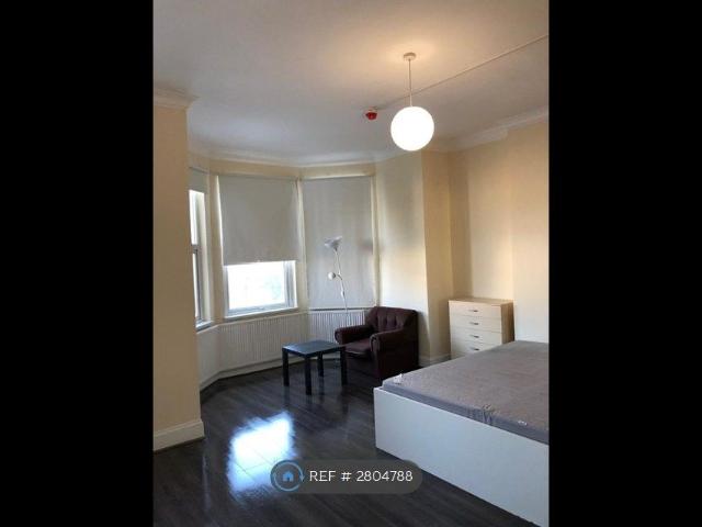 London, London N8, Room to rent, £700 pcm | PrimeLocation