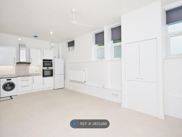 London, London N15, 2 bed flat to rent, £2,300 pcm | PrimeLocation