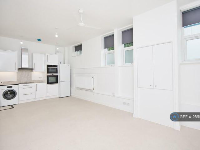 London, London, N15 2 bed flat to rent £2,300 pcm £531 pw