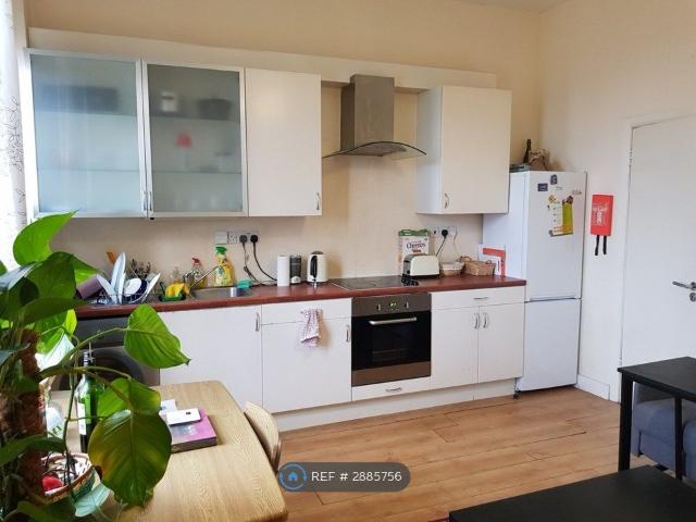 London, London NW3, 2 bed flat to rent, £2,500 pcm | PrimeLocation